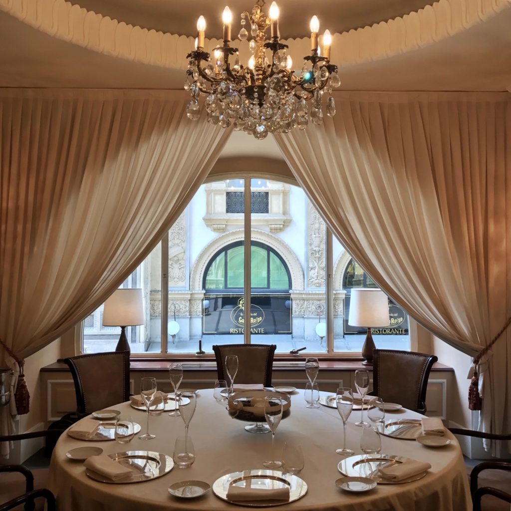 I migliori ristoranti di Milano. Ristorante Savini: quando la ...