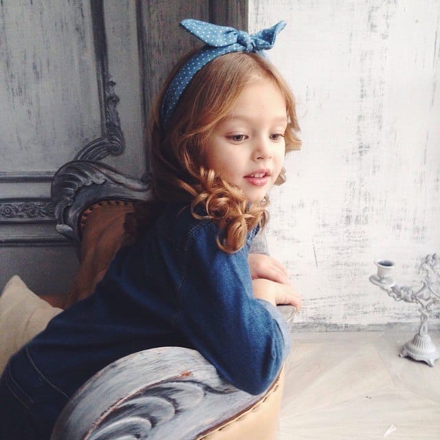 Abbigliamento bambina: lo stile della Mini Fashion Icon Anna Pavaga